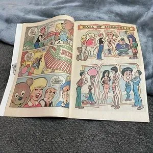 Vintage | Accents | Vintage 981 Spire Christian Comics Archies Roller ...